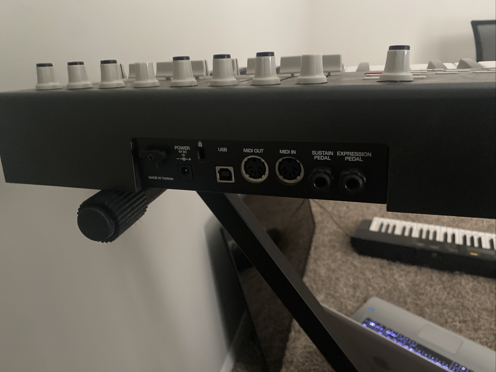 Akai Professional MPK49 49-Key USB MIDI Keyboard Controller | eBay