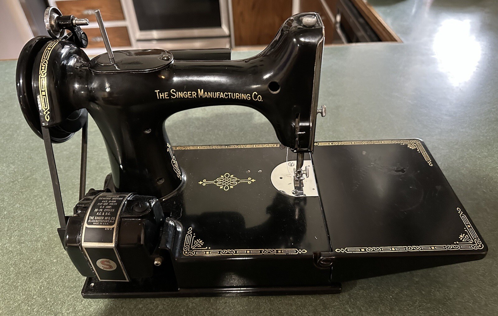 Singer Featherweight 221-1 (manufacture date 1/23/1950) | eBay