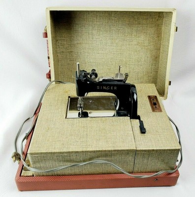 Sewing Machines - Mini Singer Sewing Machine