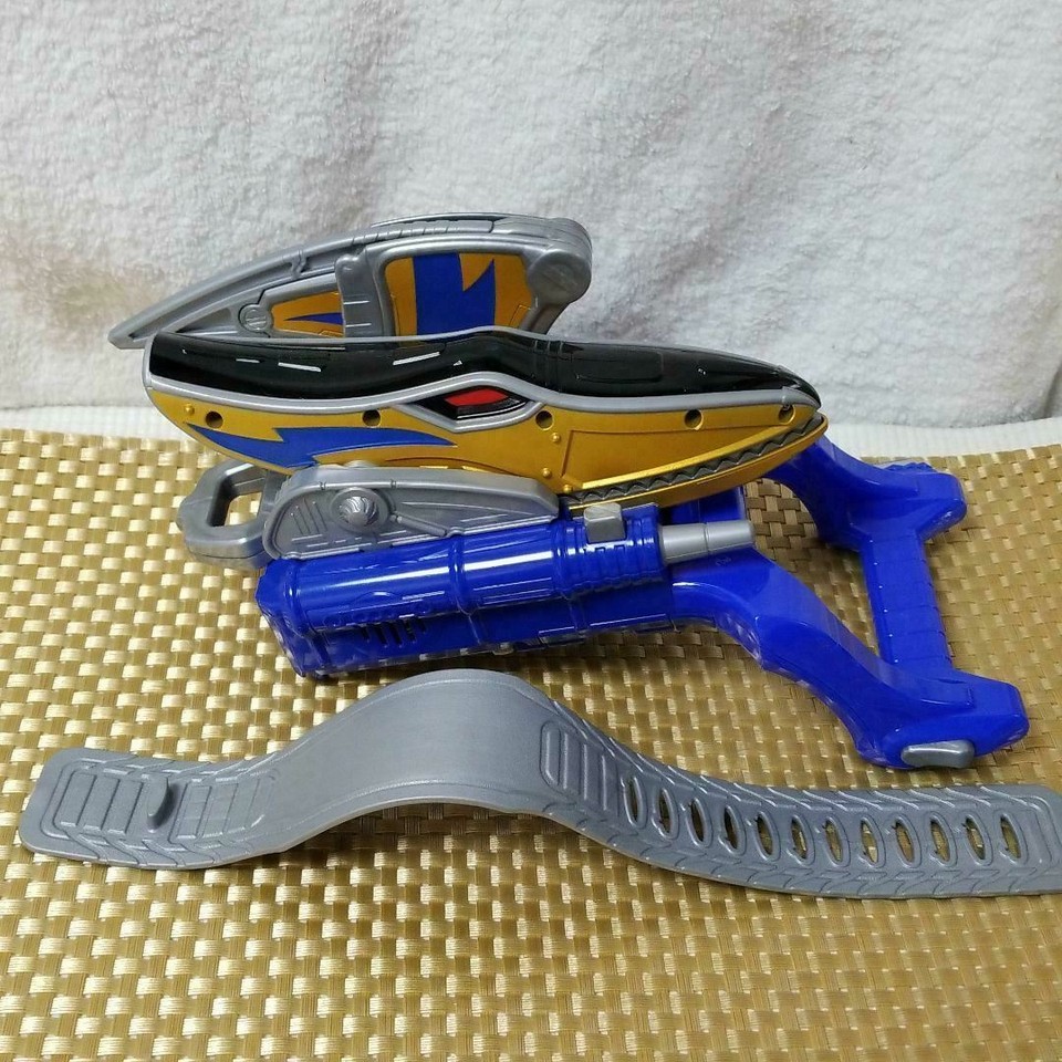 Power Rangers Dino Charge Kyoryuger DX Gabrichanger Gold Ptera Morpher ...