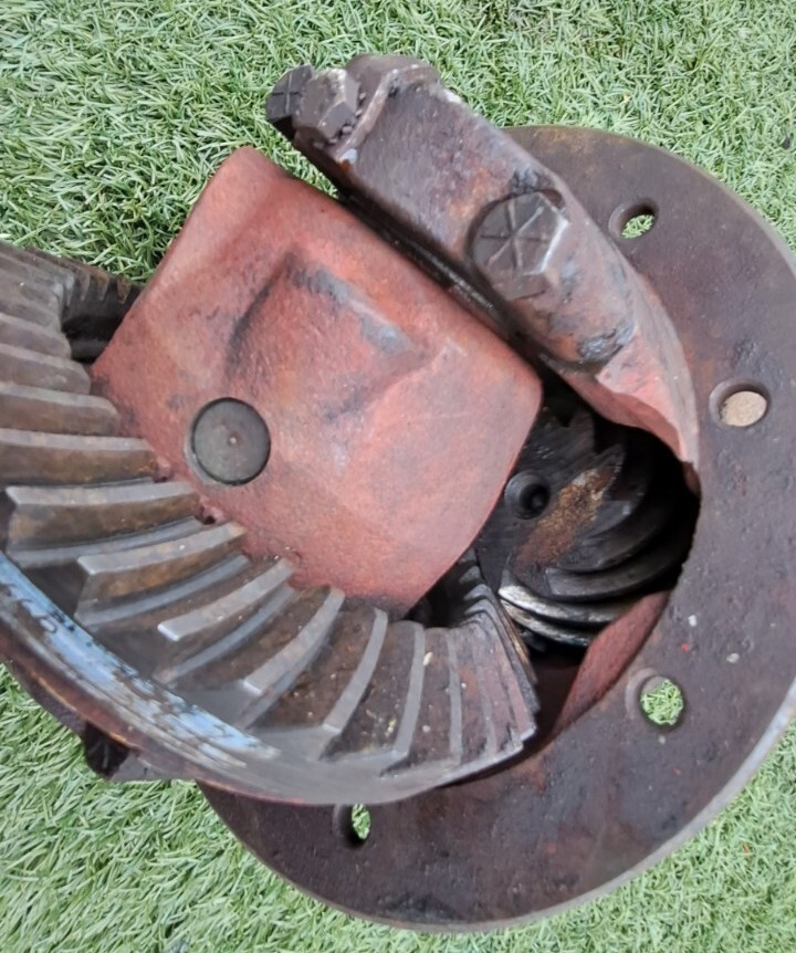 LSD 7421478 HOLDEN 3.55 COARSE 10 SPLINE DIFF REAR END DIFF EH HD HR HT ...