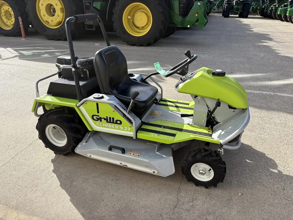 2023 Grillo Climber 9.27 Commercial Mower 2 Cylinder 22HP 136 Hours ...