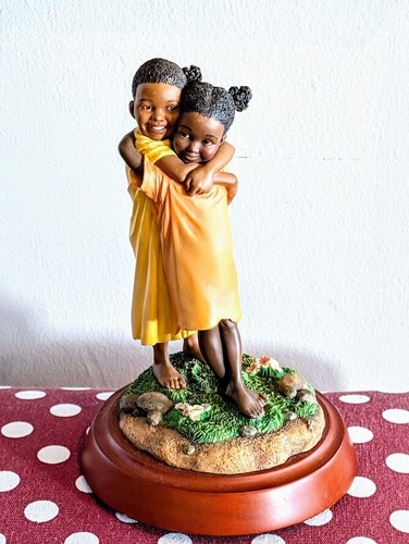 Thomas Blackshear DOUBLE HUG Figurine Limited Edition/Numbered | eBay.de