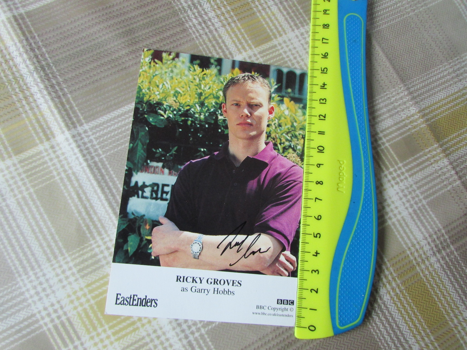 Ricky GROVES / Garry HOBBS Original EASTENDERS hand signed Cast Card ...