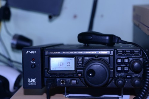 Funkgerät Yaesu FT 897D mit Tuner Frequenzerweitert CB Band | eBay.de