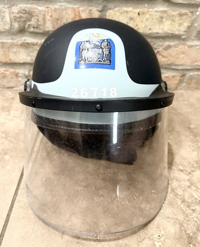 2009 NYPD Riot Helmet And Shield Size Large New York City Police Dept ...
