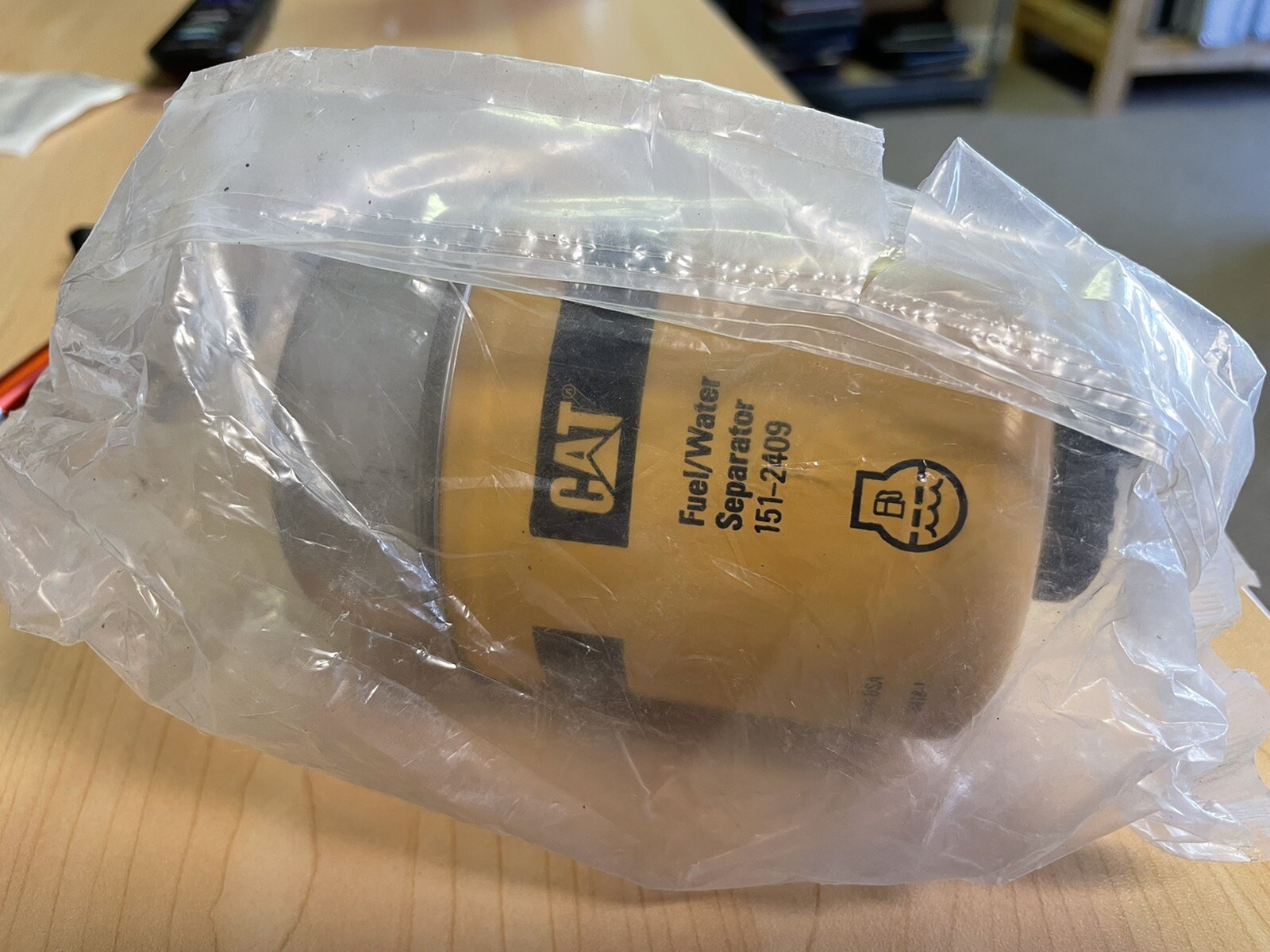 CATERPILLAR 151-2409 - Fuel filter cross reference