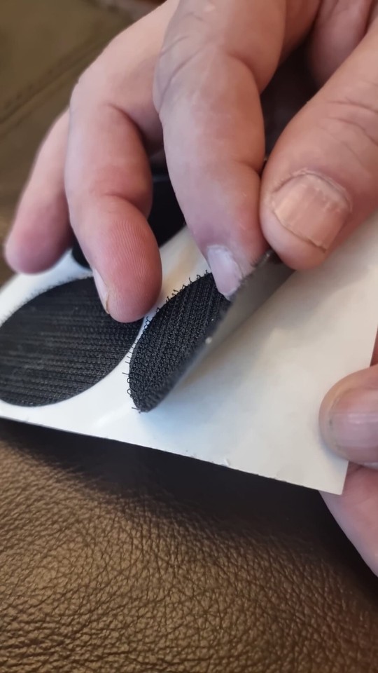 VELCRO® Sticky Pads Hook & Loop Circles & Rounded Squares 30–55mm Black ...