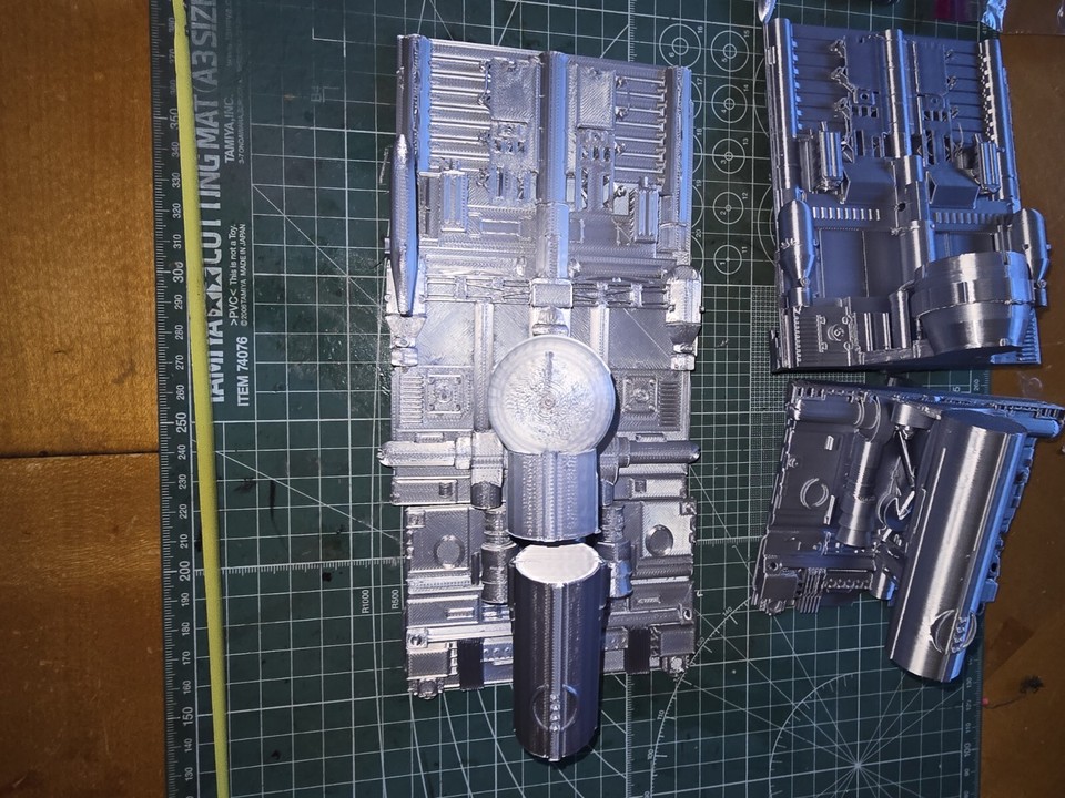 Modern BATTLESTAR Flat Top Ships Moebius And Carina 3d Printed 11 ...