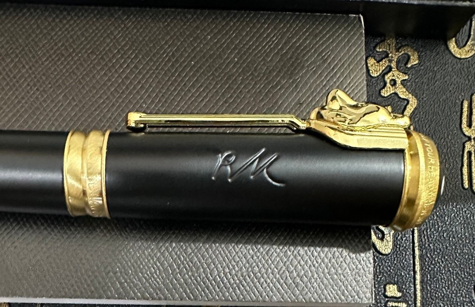 New Metal Kipling Type 0.7mm Ballpoint Pen No Box - Black-Gold Clip | eBay