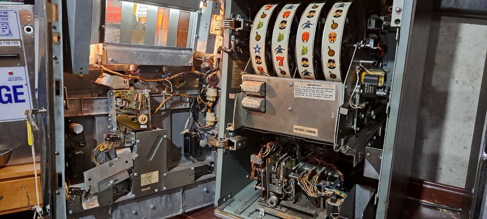 1970ish Bally Super Continental Slot Machine | eBay