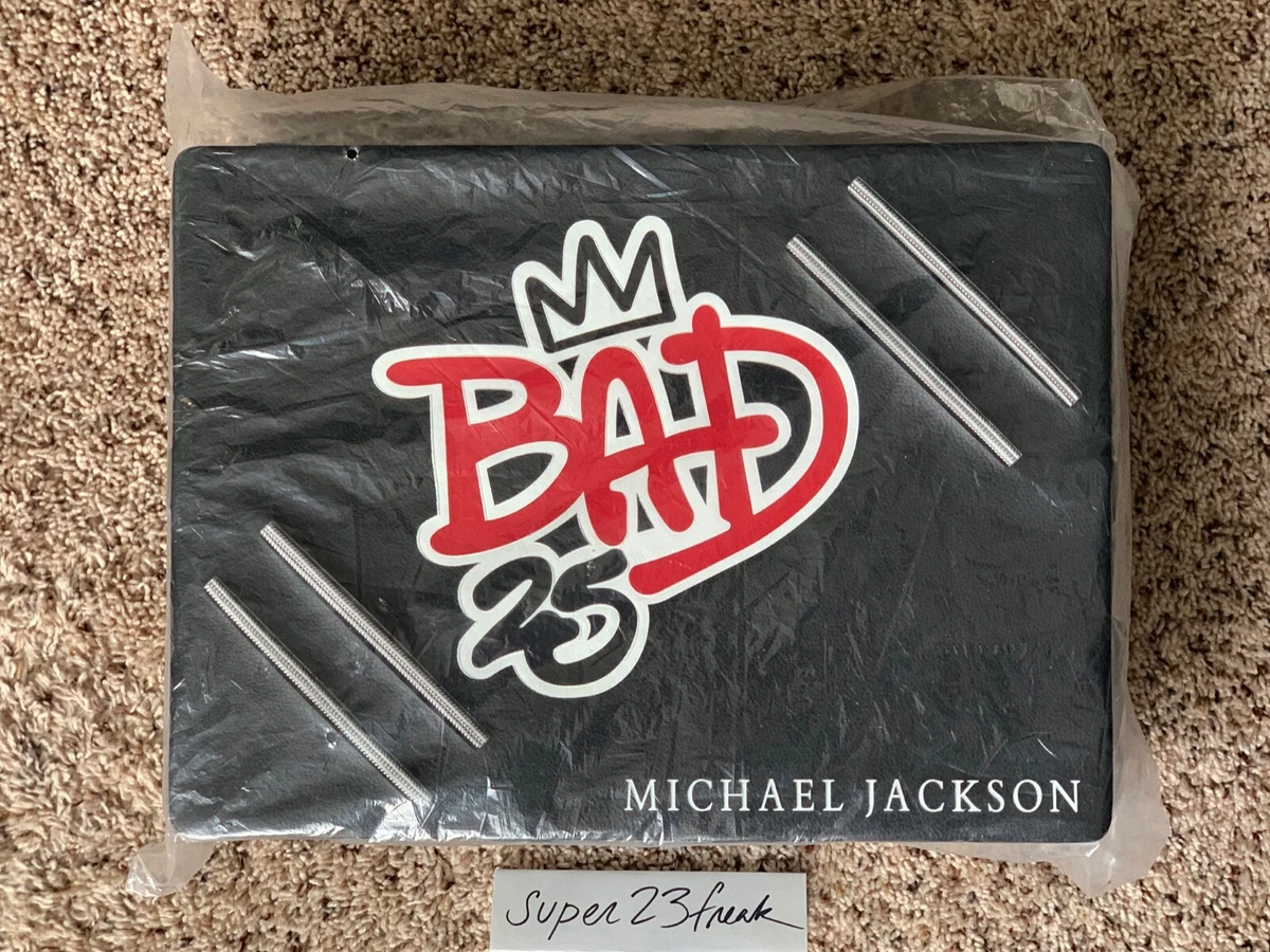Michael Jackson Bad 25 Deluxe Collectors Edition
