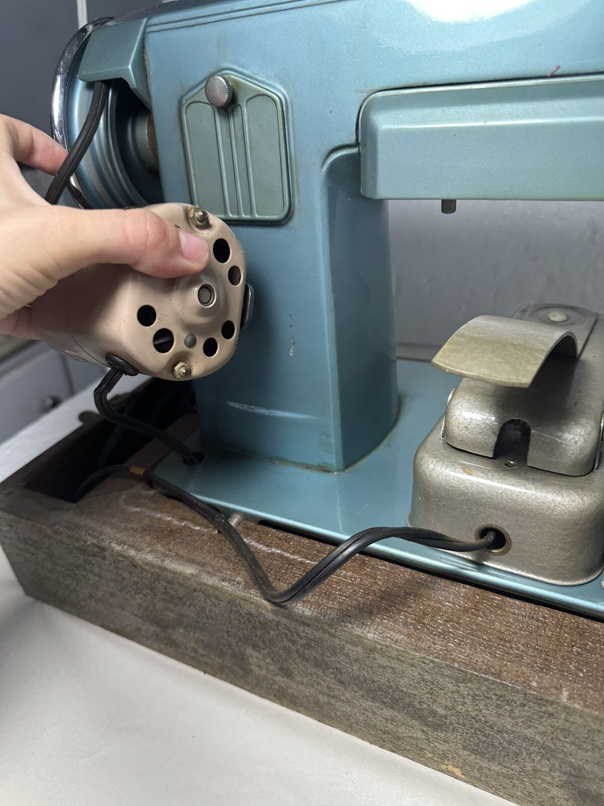 Adler Sewing Machine Belvedere Vtg (For Parts/Repair) | eBay