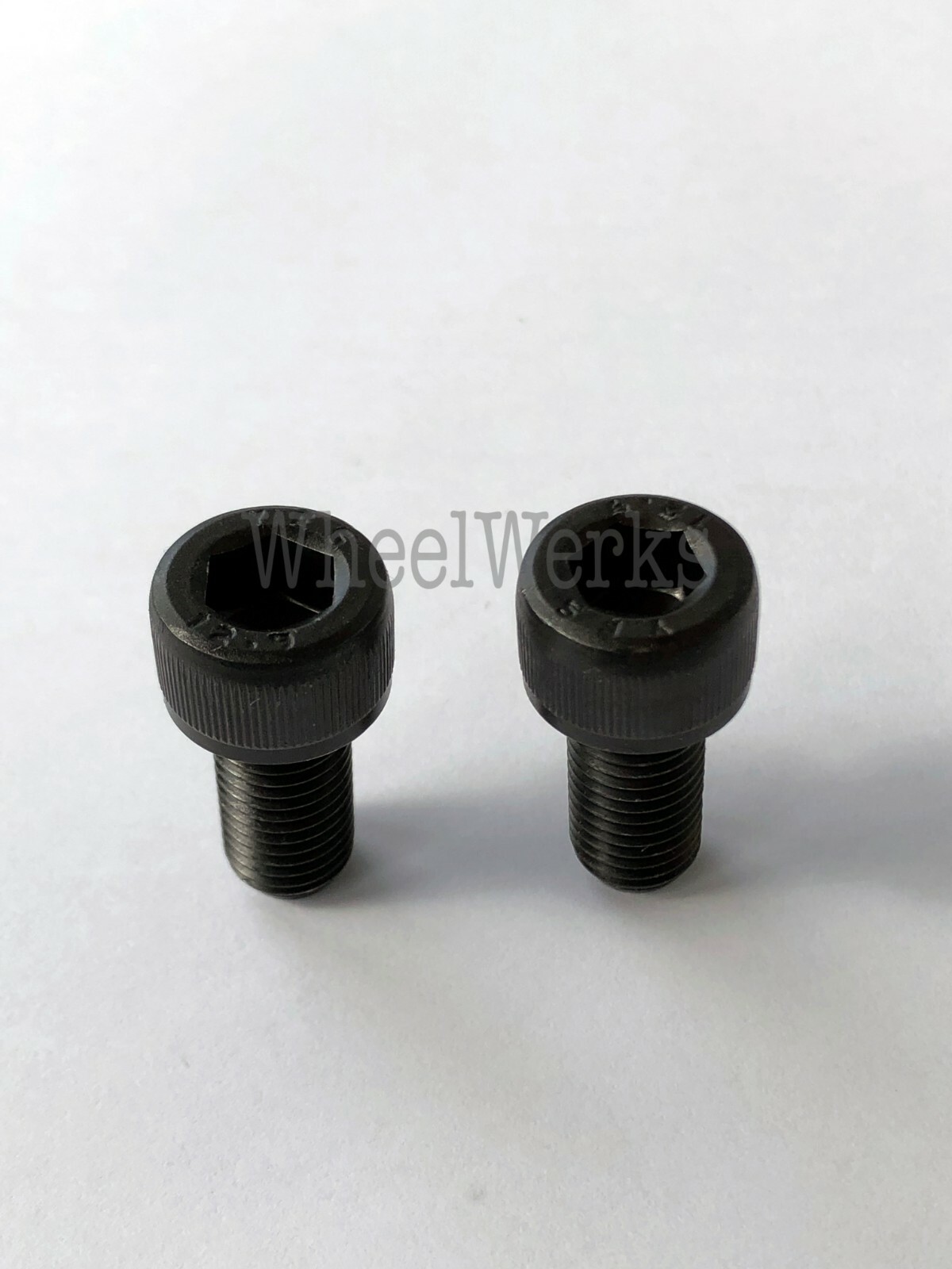 VW MK2 MK3 GOLF CORRADO REAR CALIPER CARRIER BOLT X2 N0199123 8V 16V ...