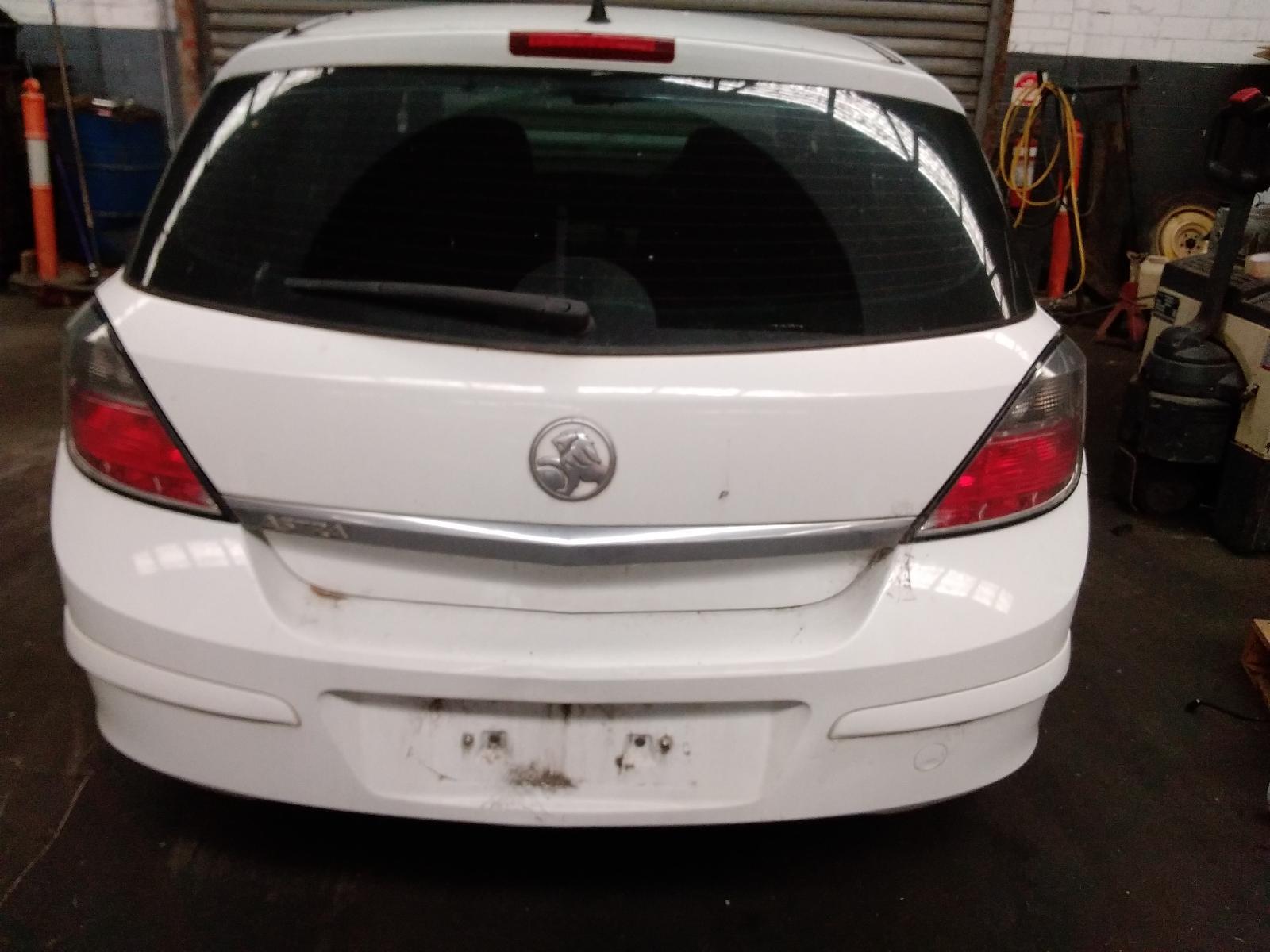 HOLDEN ASTRA AH 10/2004-08/2009 STRUT RIGHT FRONT 1.8L PETROL 5DR Z18XE ...