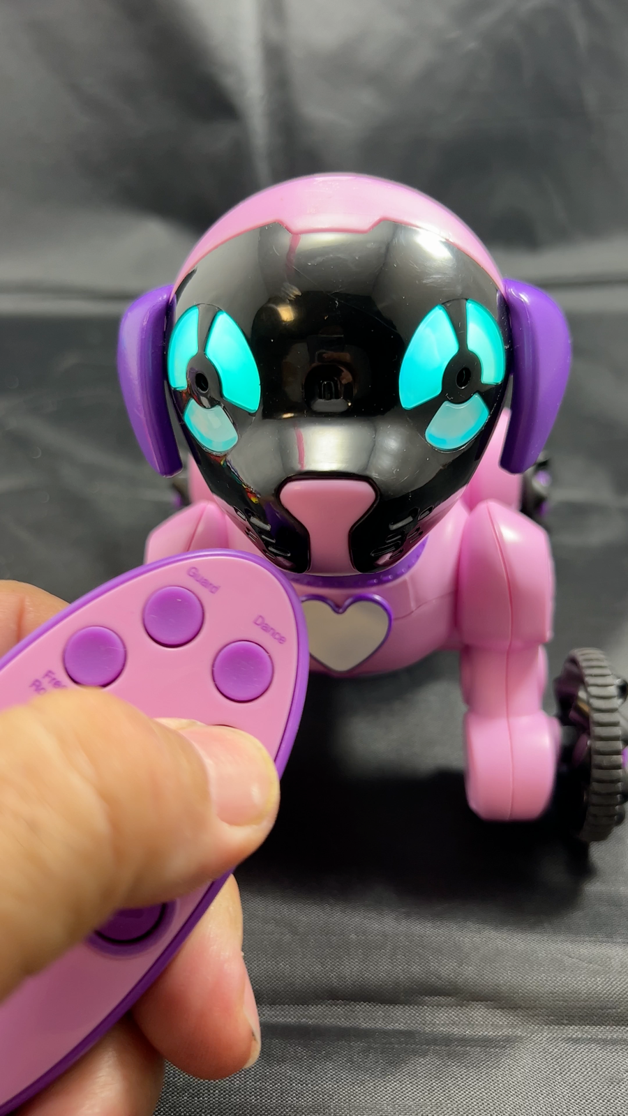 WowWee Chippies - Chippette Remote Control Robot Dog - Pink - Great Fun ...