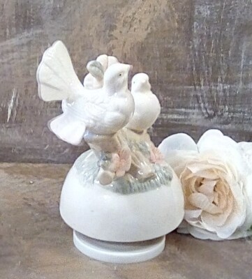 Vintage Bird Music Box Plays Memories, Two Doves on a Branch Porcelain ...