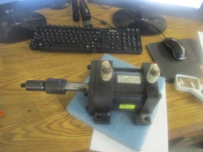 Parker Zylinder Series 2a Cylinder. Mdl: 04.00 C2au14a 2.000 With Eac-750-f