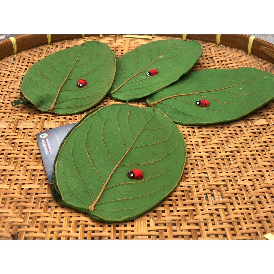 Rare bag handmade realistic leaf small large wallet art hipster weird ...