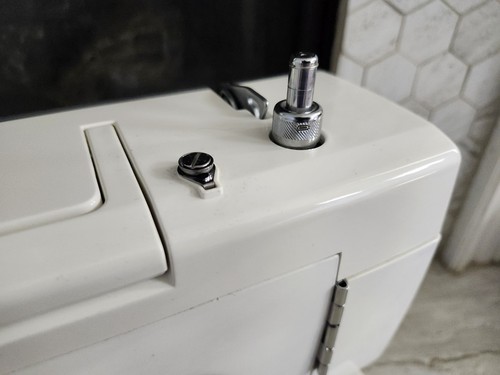 Janome Sewing Machine L-392 Runs Nice - L392 w/ Foot Pedal - TESTED ...