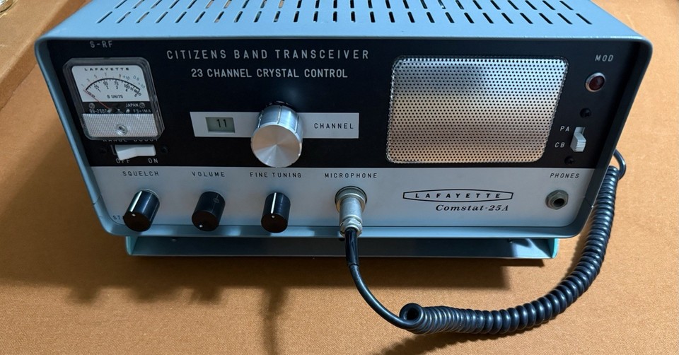 Lafayette Comstat 25A 23 Channel CB Radio with Mic Look New /READ | eBay