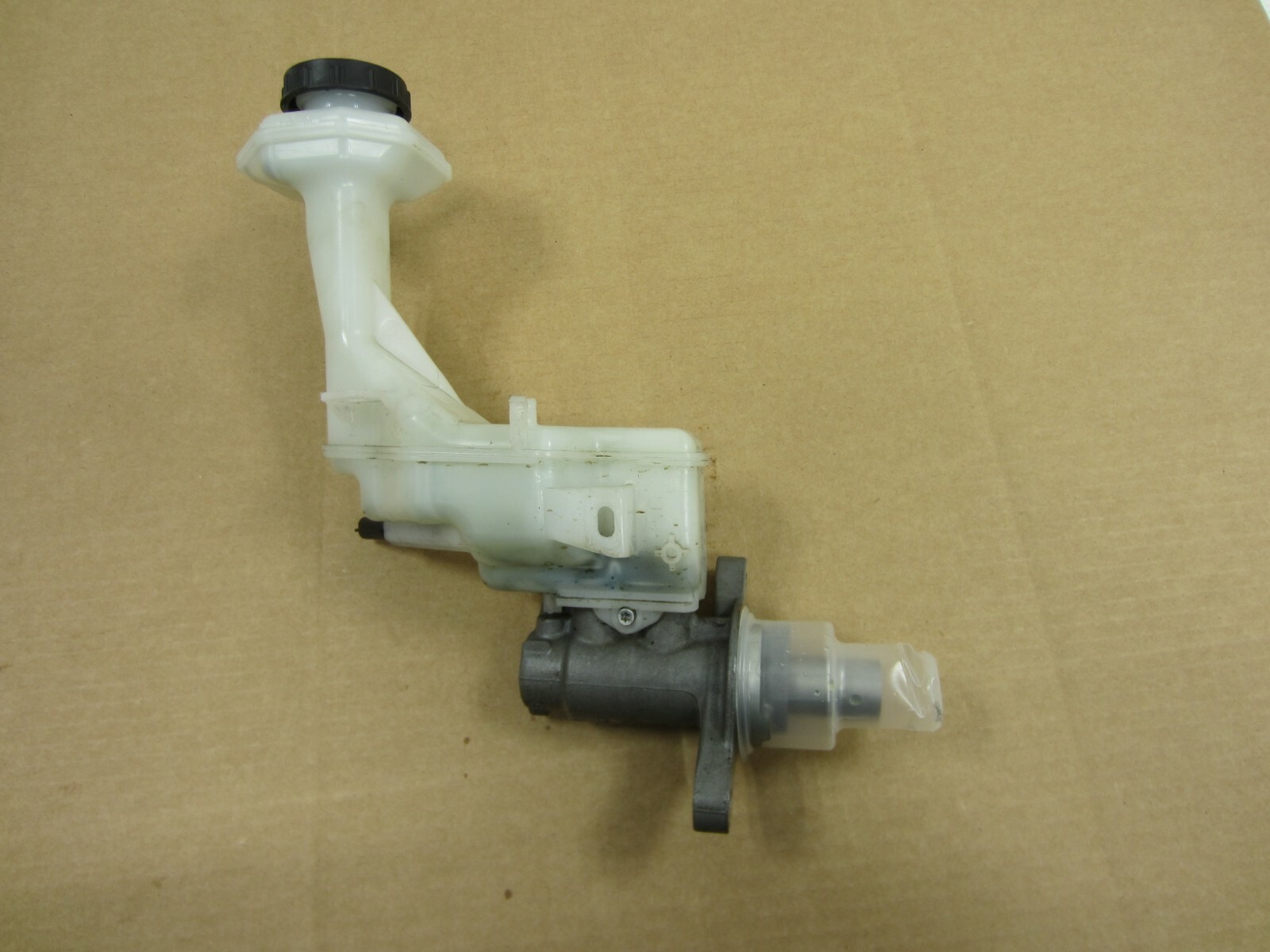 Genuine Nissan Master Cylinder D6010-4BA0A OEM | eBay