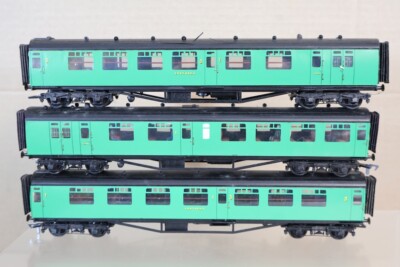 SOUTHERN PRIDE MODELS KIT BUILT RAKE of 3 BR SOUTHERN BULLEID COACH oj ...