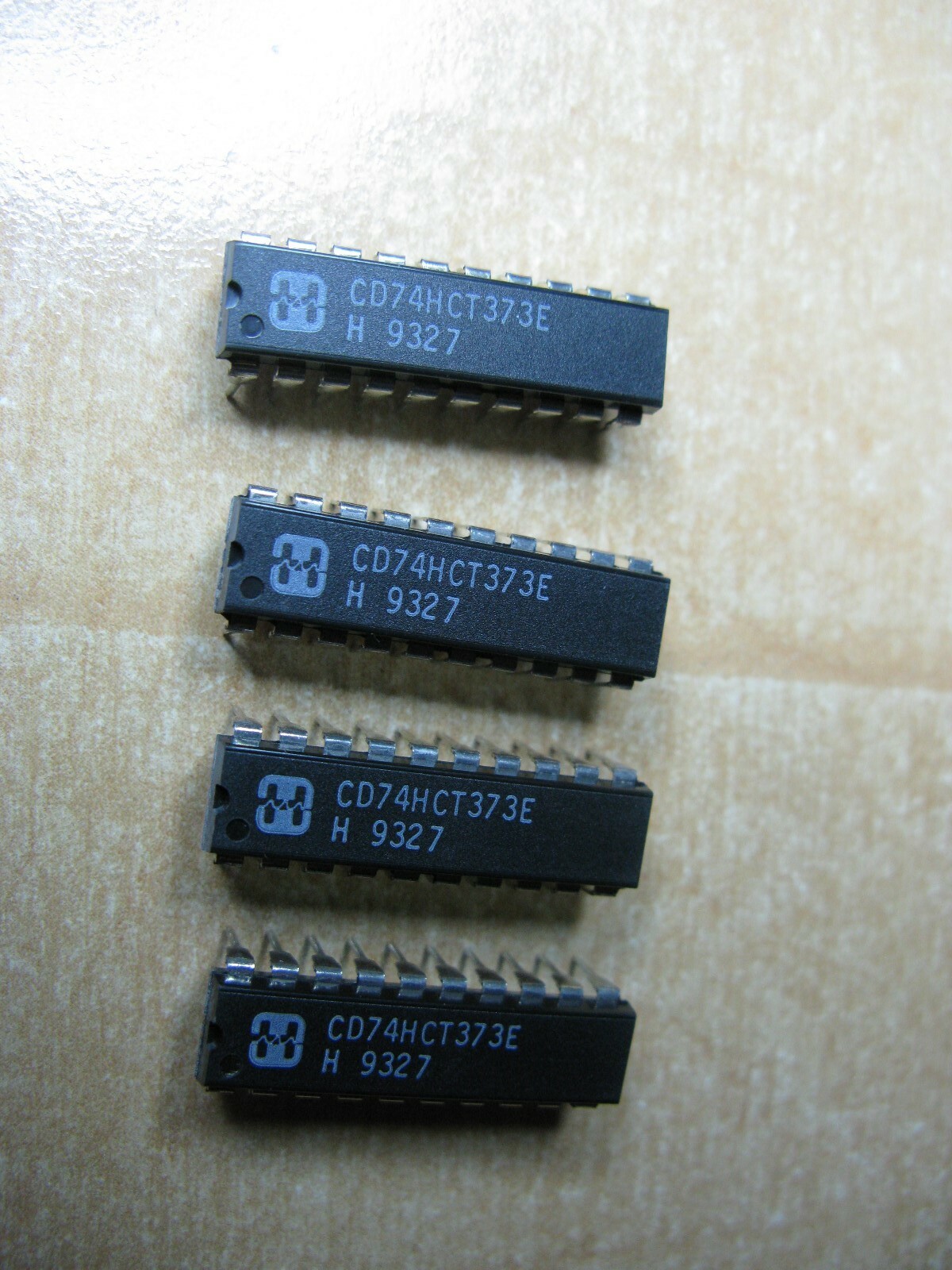 Harris 74HCT373 octal tristate D-type latch, pack of 6, new. | eBay UK