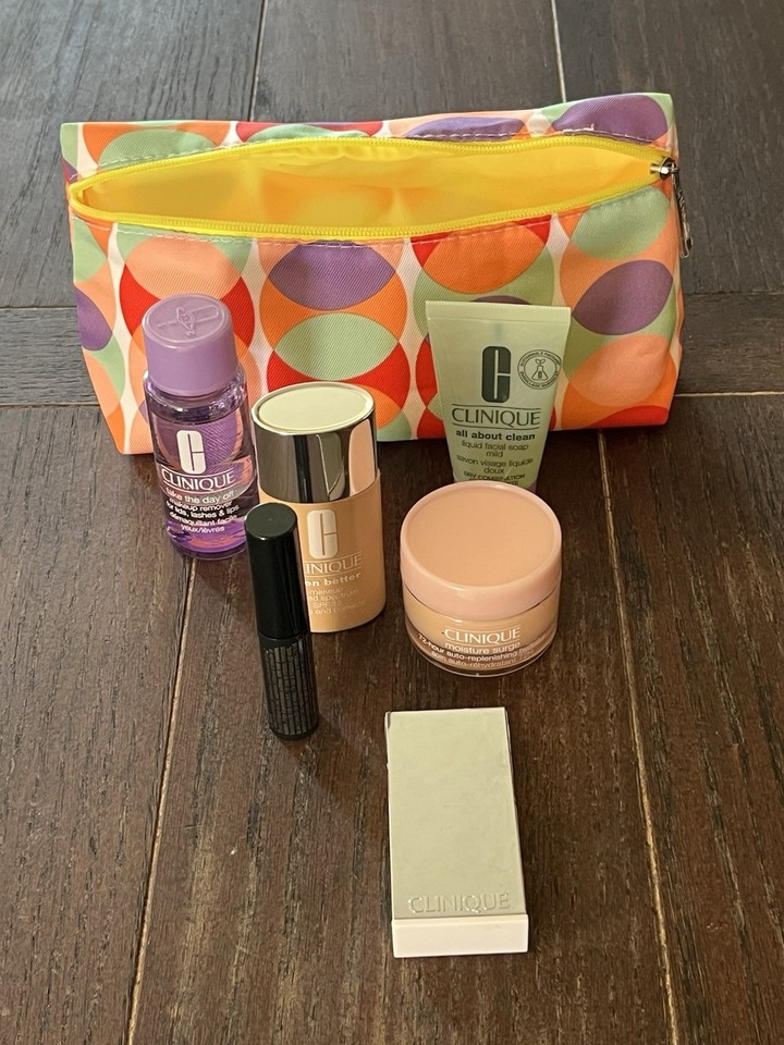 Clinique Sample Lot With Pallet And Cosmetic Bag | eBay