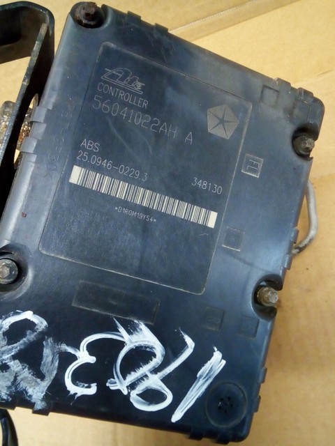 2001 Jeep Grand Cherokee ABS Control Module Unit 56041022ah a OEM for ...