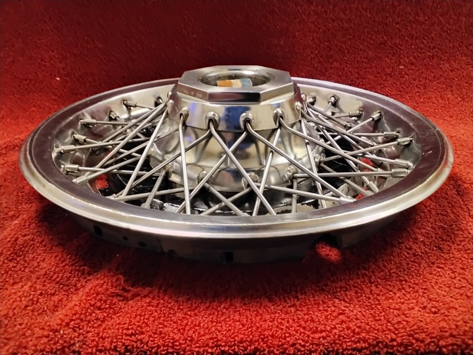 Buick: 1980, 1981, 1982, 1983-1990 (RWD), 15 Inch Factory Wire Hubcap ...