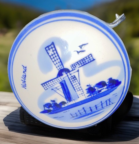 Delft Blue white ceramics locking metal clamp canister / Holland ...