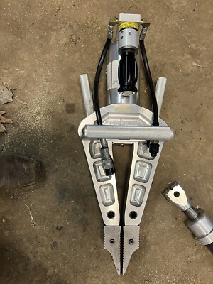 Amkus Rescue System Jaws Of Life Kit | eBay