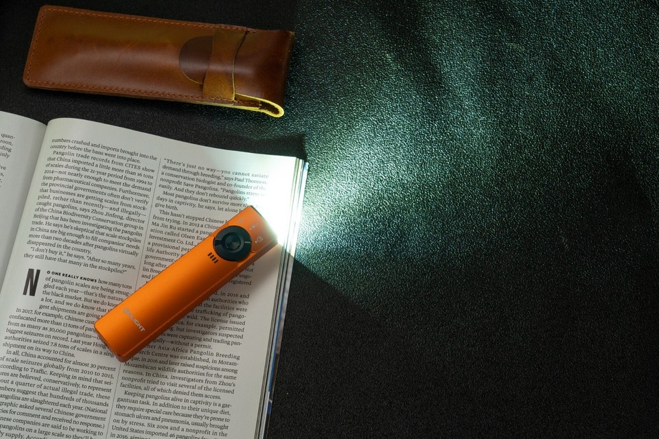 Olight Arkfeld Pro Orange CW EDC Flashlight w/LED Light/UV/Green Beam ...