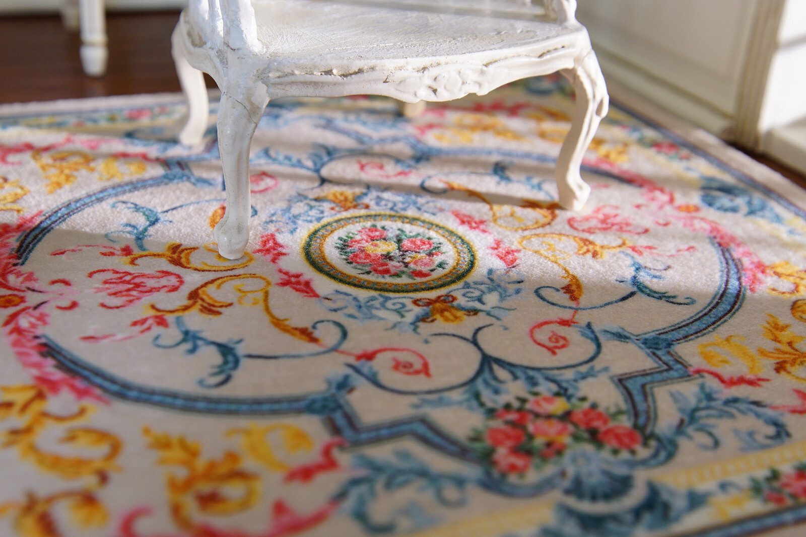 Stunning French Swirls Beautiful Floral Ivory Miniature 1/12 Dollhouse ...