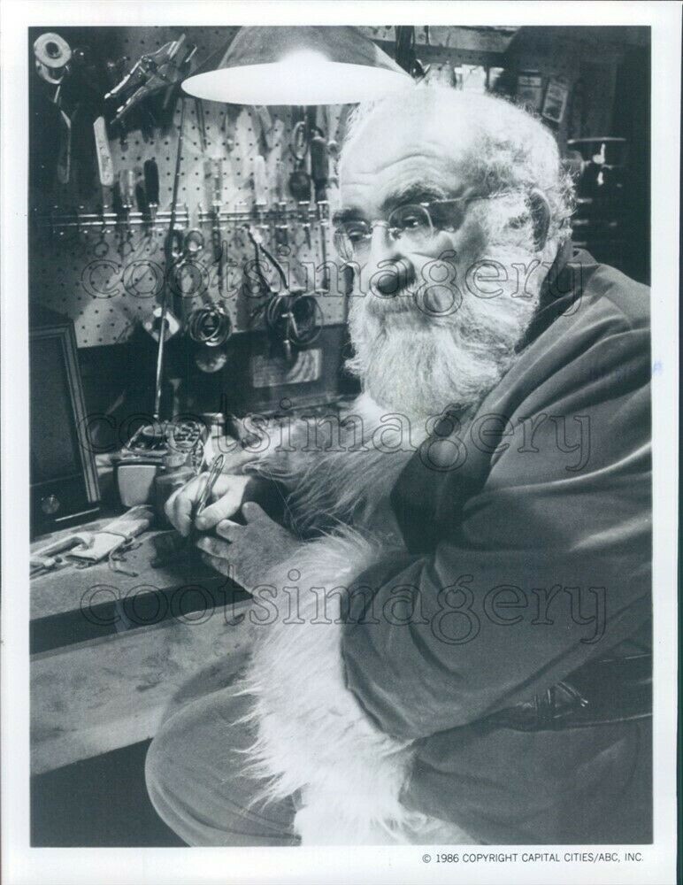1986 Press Photo Ed Asner as Con Man Santa Claus The Christmas Star | eBay