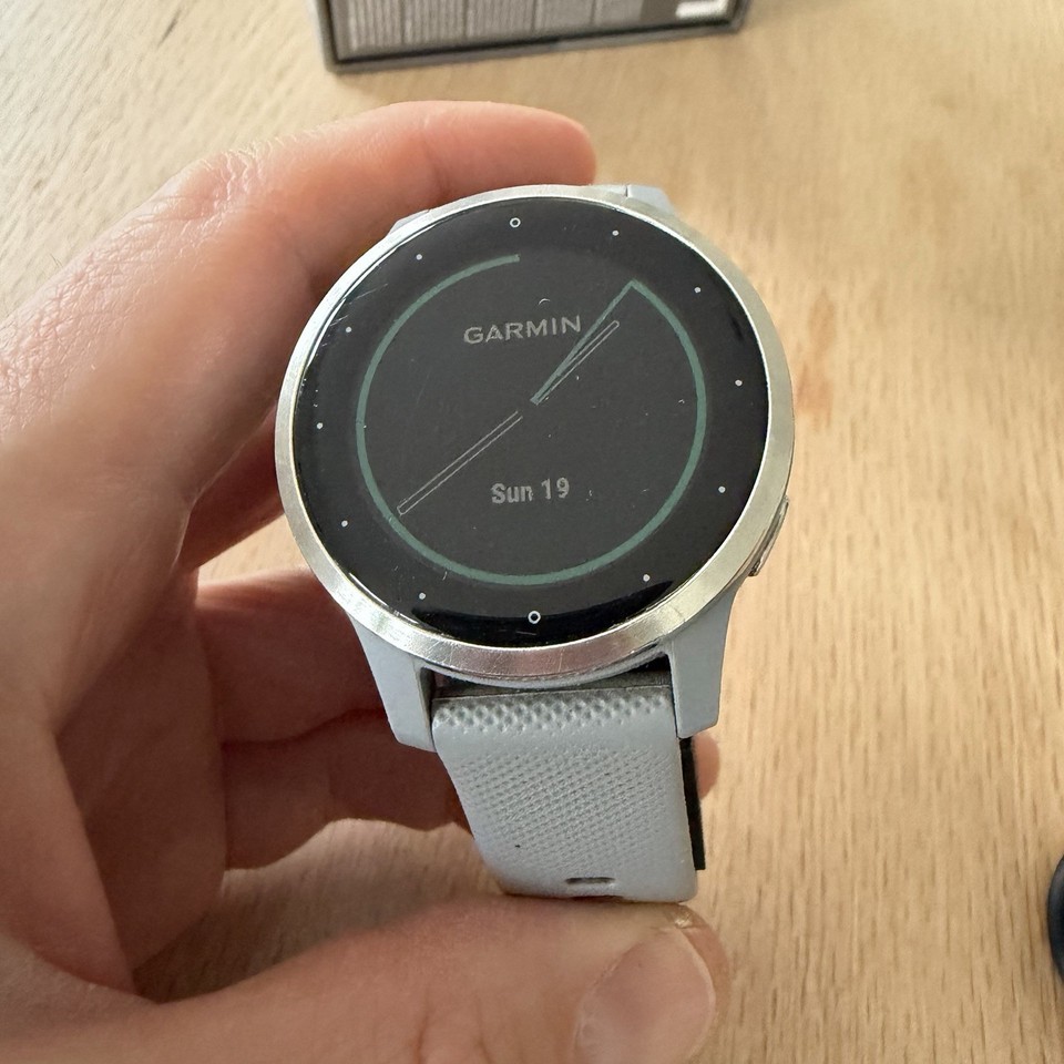 Garmin Vivoactive 4S Smartwatch Walking Running Grey & Silver 40mm ...
