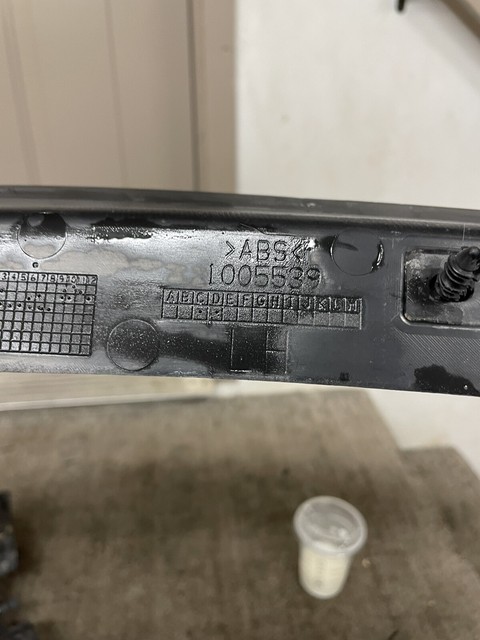 2015 - 2020 CHEVROLET SUBURBAN REAR LEFT LIFTGATE ANTI PINCH SENSOR OEM ...