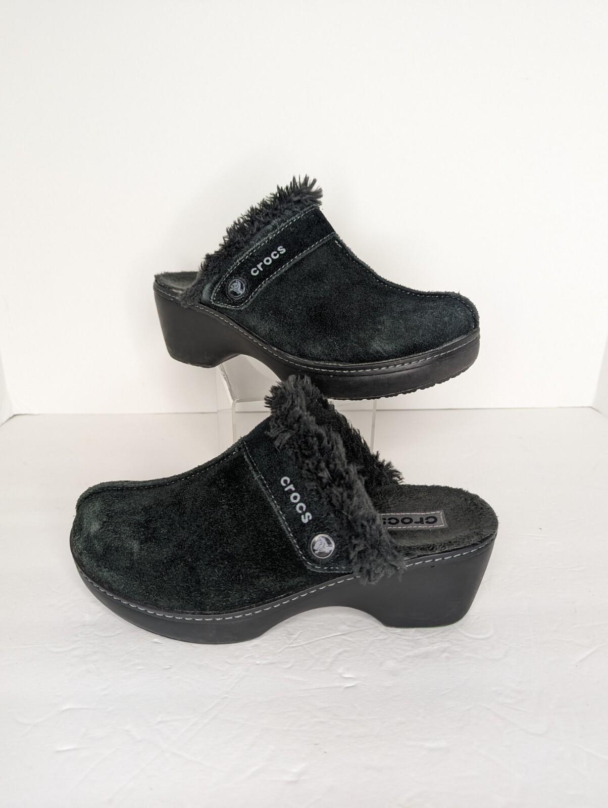 Crocs Womens Black Cobbler Clogs Size 7 Suede Faux Sherpa Lined Slip On ...