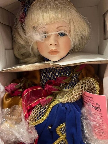 Paradise Galleries Heaven on Wings ANGEL OF MERCY 14" Porcelain Doll ...