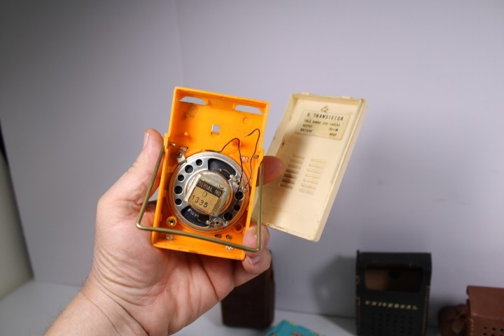 VINTAGE OLD ANTIQUE VERY NICE TRANSISTOR RADIOS BLOWOUT SALE ALL FOR ...