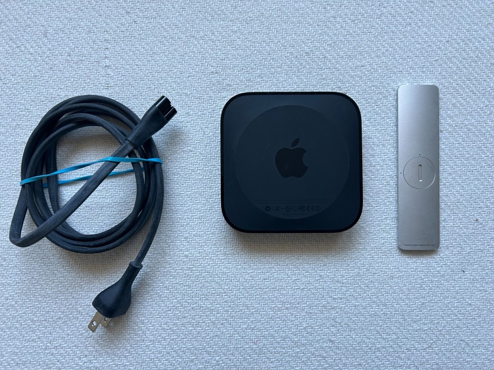 Apple TV (3rd Generation) 8GB Digital HD Media Streamer Model A1427 ...