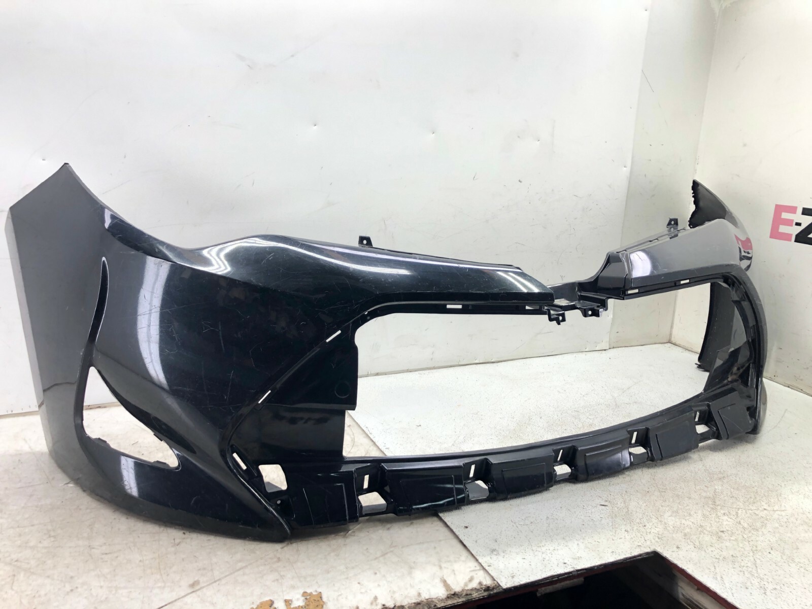 2017-2018 TOYOTA COROLLA FRONT BUMPER COVER OEM. | eBay