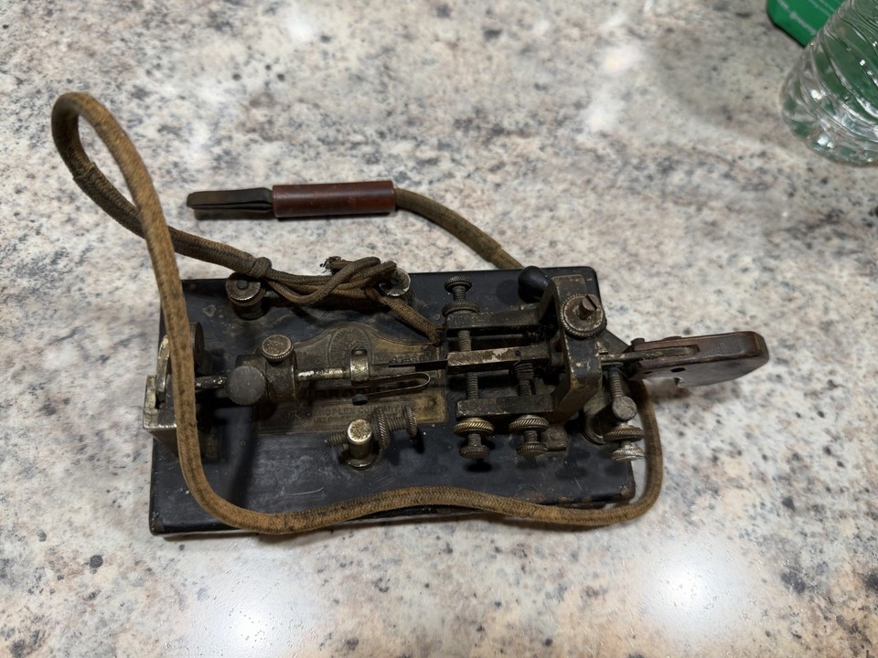 Vibroplex “Bug” telegraph key. D3 plate Fulton st. pre-war 1927 ...