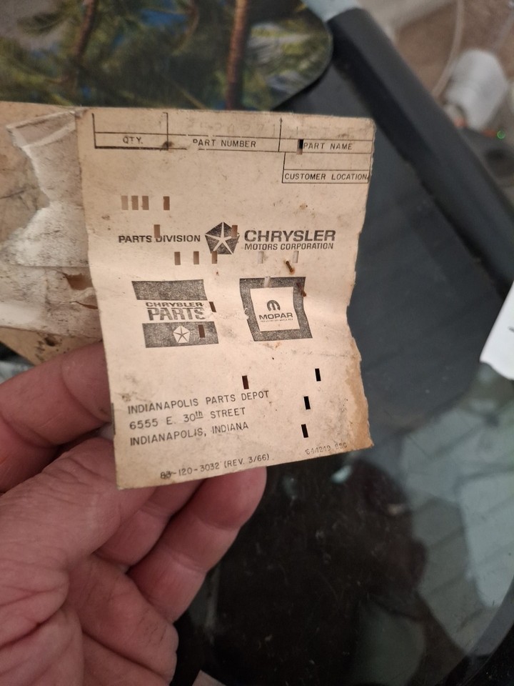 NOS 1965 68 MODELS MOPAR / CHRYSLER HOOD LETTER EMBLEM "H" OEM 2524271 ...