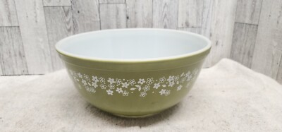 Vintage Pyrex 403 2 1/2 QT Spring Blossom Green Crazy Daisy Nesting ...