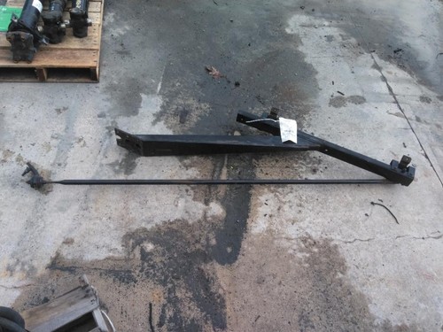 MACK CXU613 EXHAUST/MUFFLER BRACKET 3569641 | eBay