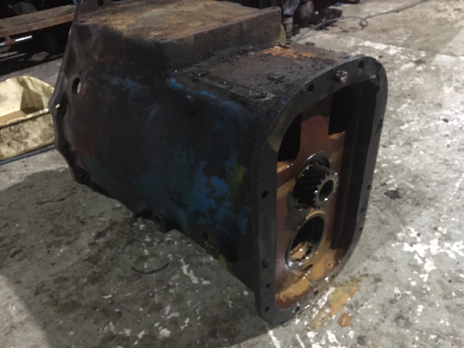 Fordson Dexta / Super Dexta Live drive Gearbox Bellhousing | eBay UK