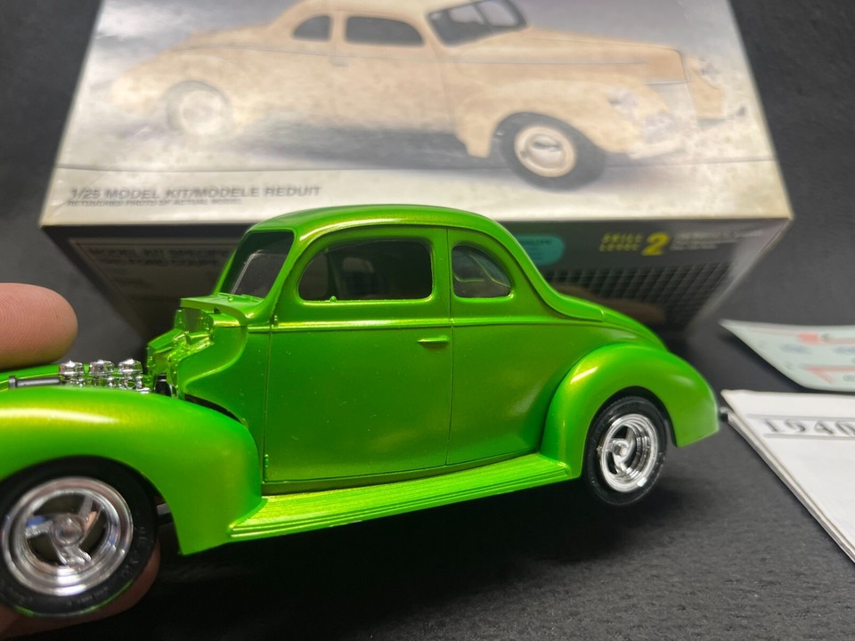 AMT 1940 Ford Coupe Custom Painted Model 1/25 Kit Hot Rod Street Rods ...
