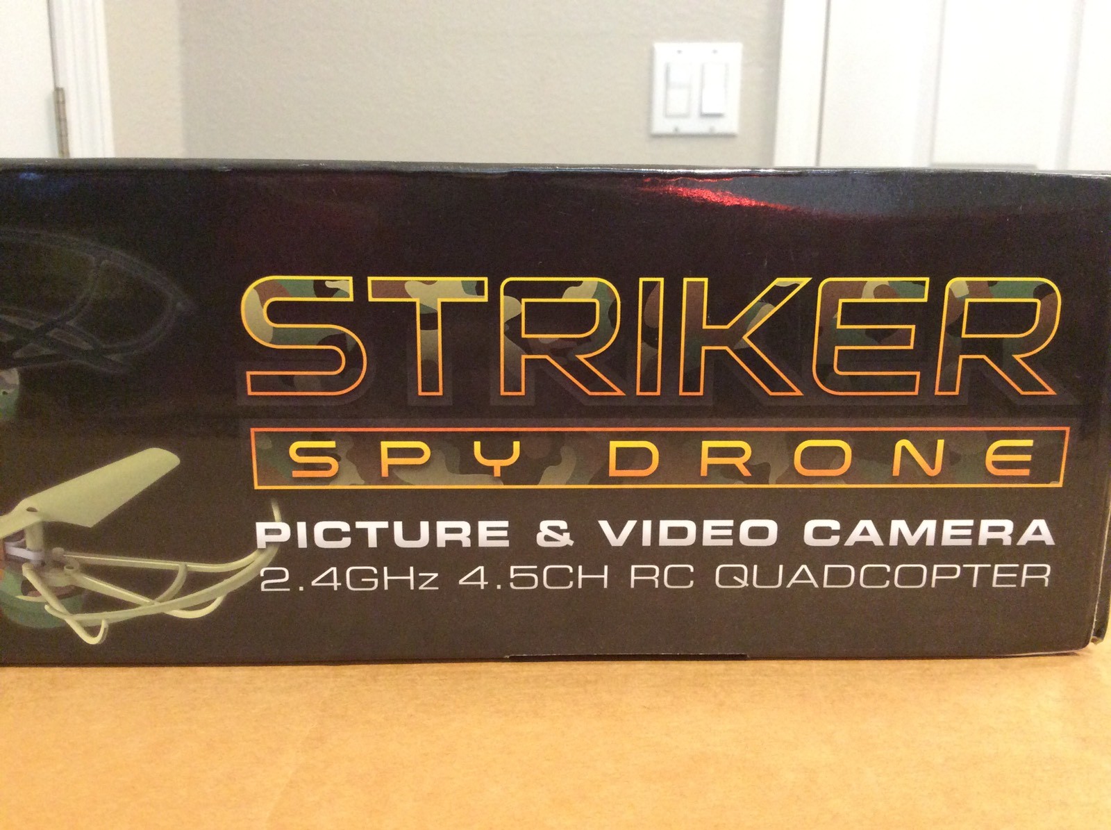 World Tech STRIKER Spy Drone Picture/Video Camera. 2.4GHz 4.CH RC ...